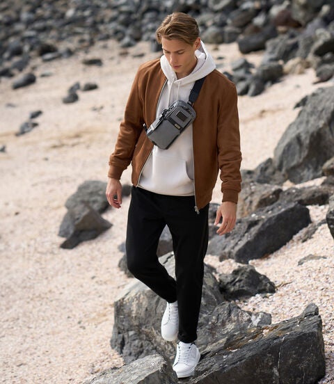 Tumi TUMI ALPHA COMPACT SLING | TUMI Malaysia