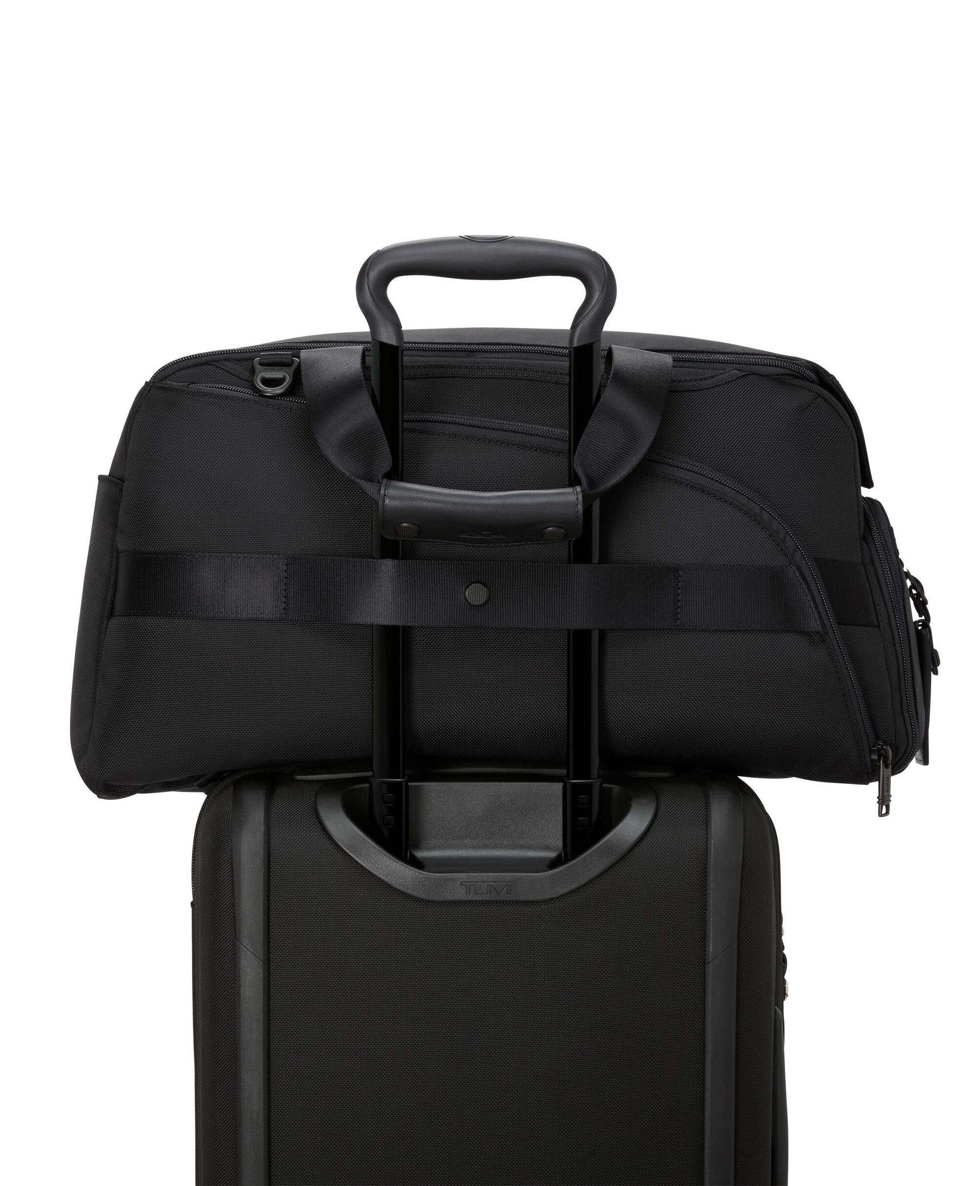 Tumi ALPHA GOLF DUFFEL | TUMI Malaysia