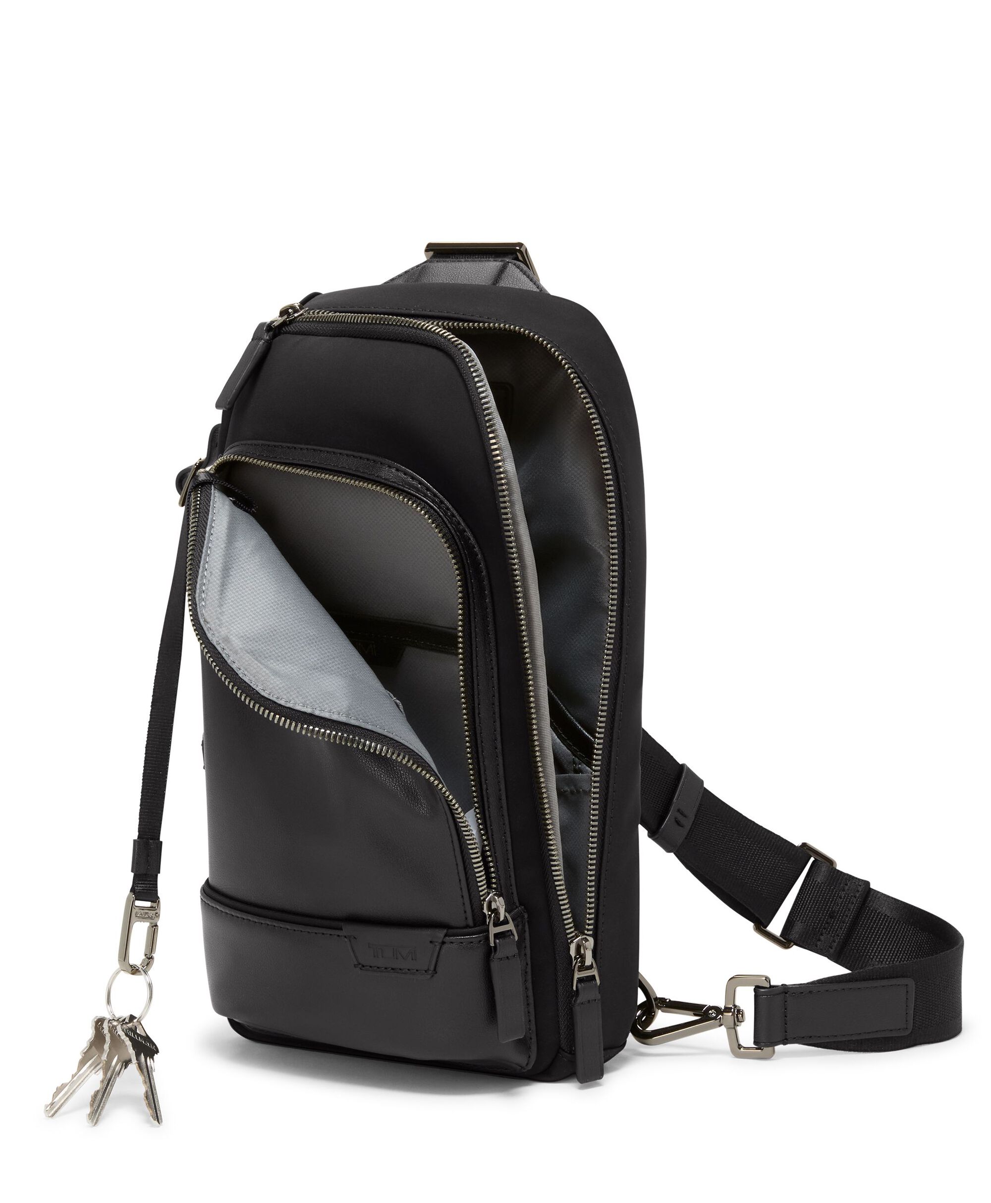 Tumi TUMI HARRISON GREGORY SLING | TUMI Malaysia