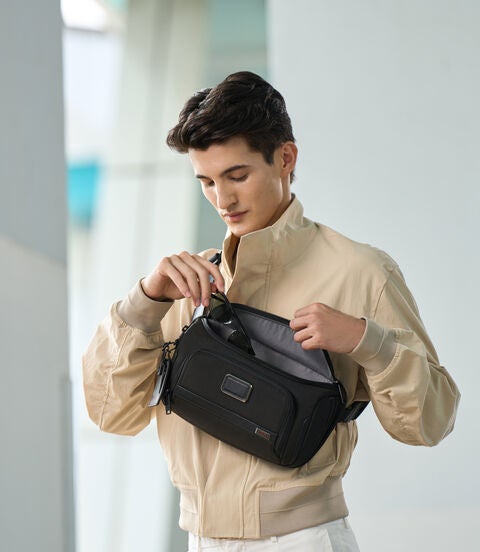 Large Sling in Black | Tumi Alpha | TUMI Malaysia